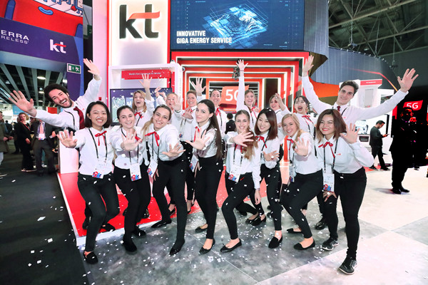 [MWC 2018] KT, 5G 드론 중계 서비스 -VR 게임 호평