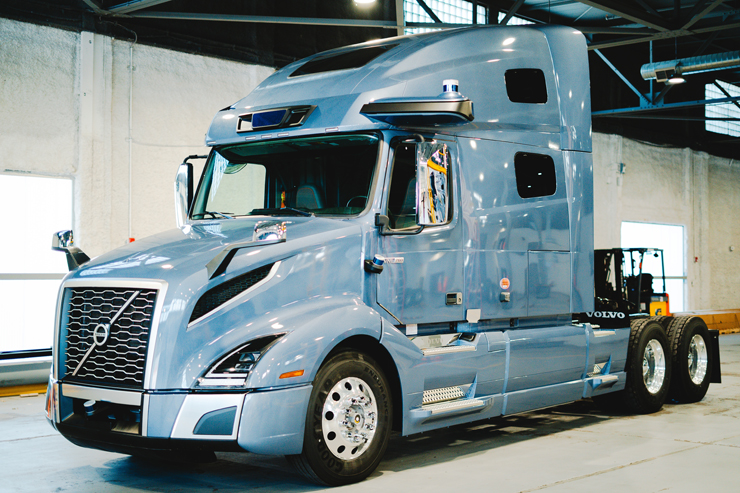 Aurora Debuts Volvo’s First Commercial Autonomous Truck