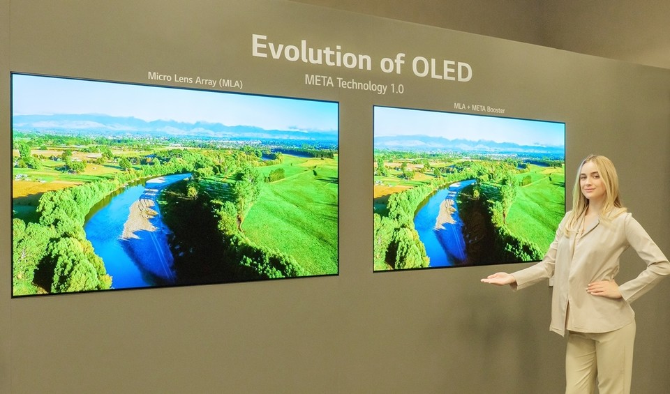 “10년 기술력 결집했다”…LGD, 3세대 OLED TV 패널 공개